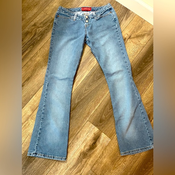 Levi's | Jeans | Levi 52 Too Superlow Stretch Bootcut Junior Sz 7 | Poshmark